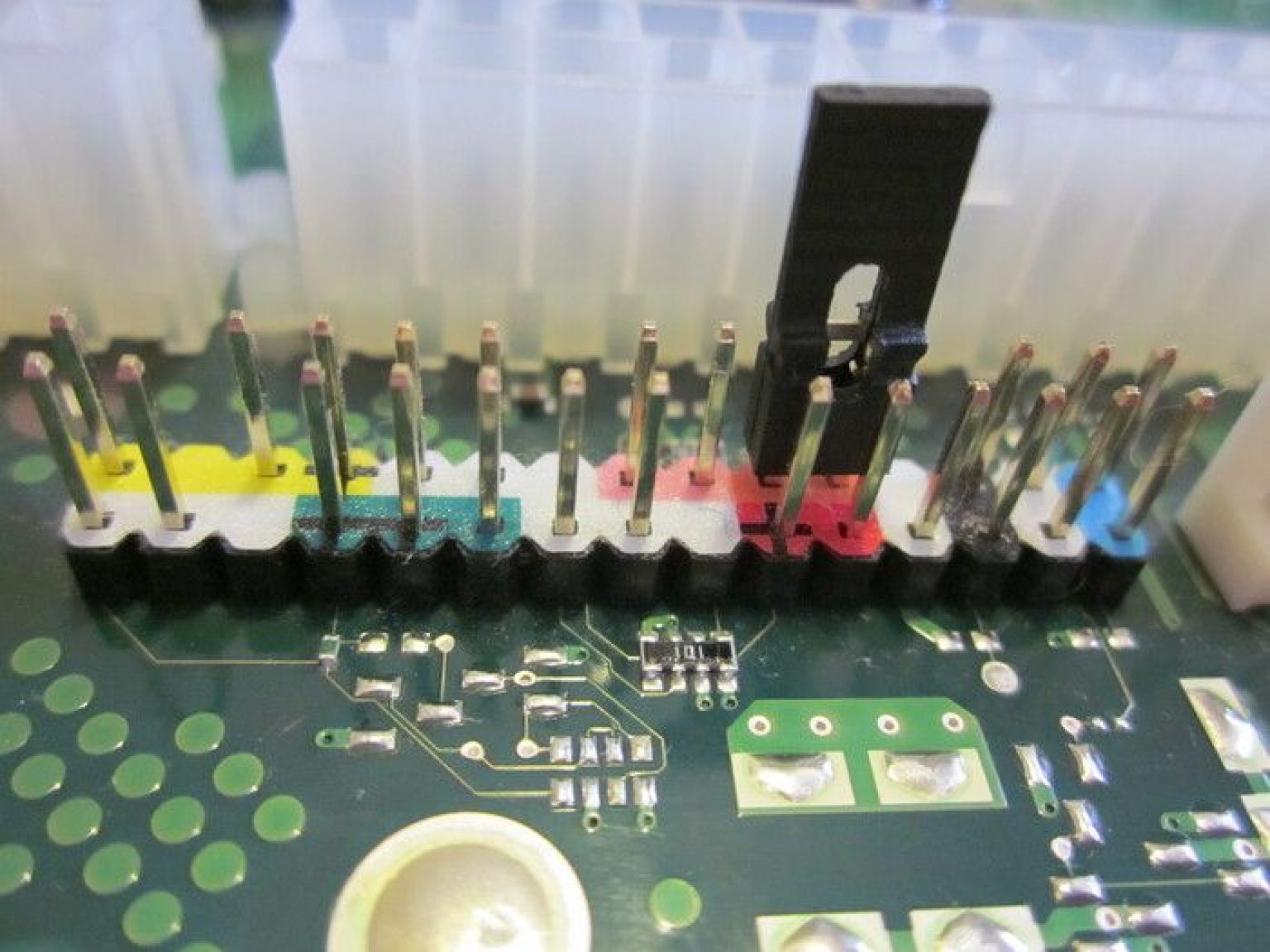 Componentes da placa-mãe e para que servem - Guia de Hardware