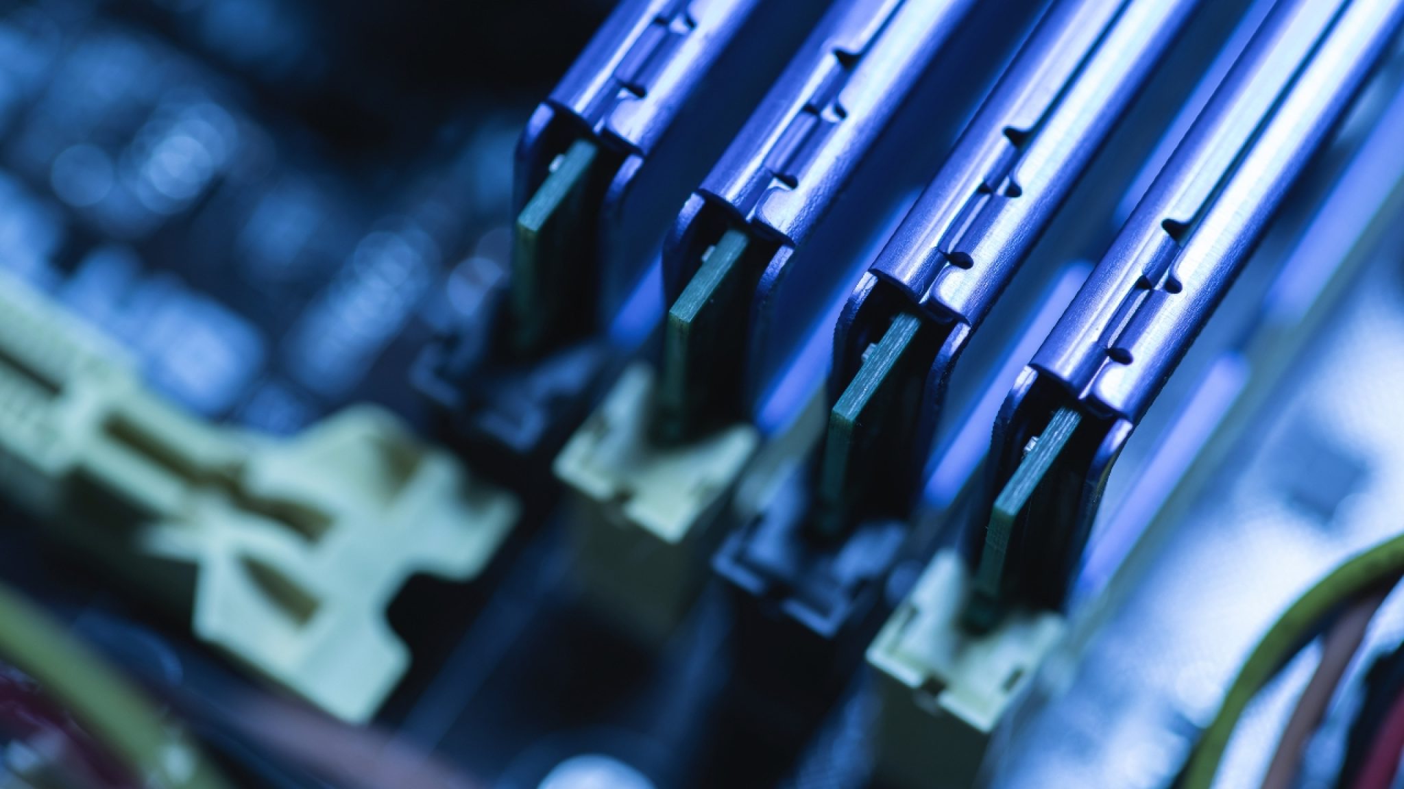 Mixing different RAM modules: Pros and Cons