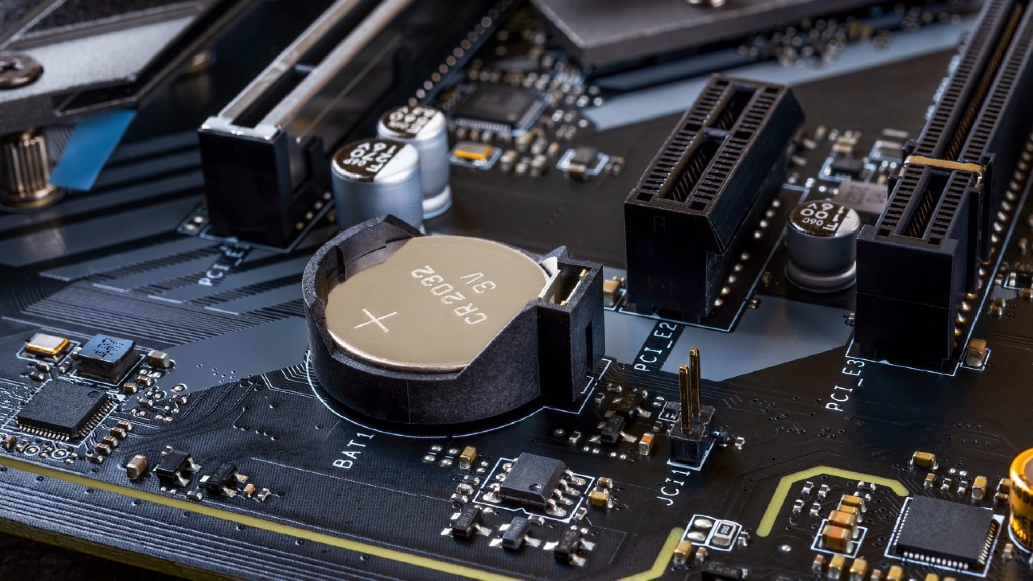 Do all computers have a CMOS battery?