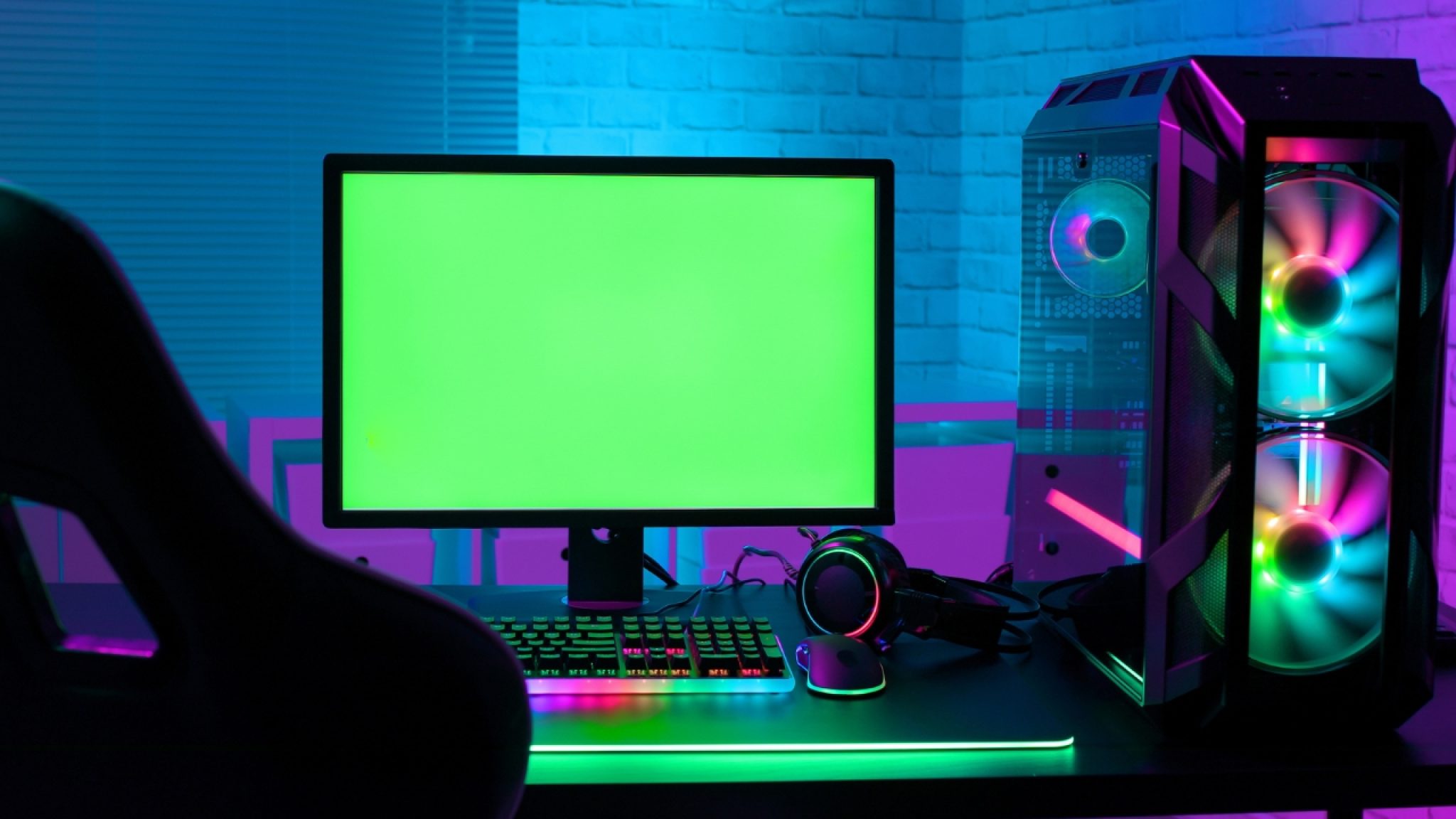 Differences between RGB and ARGB or DRGB LED lighting