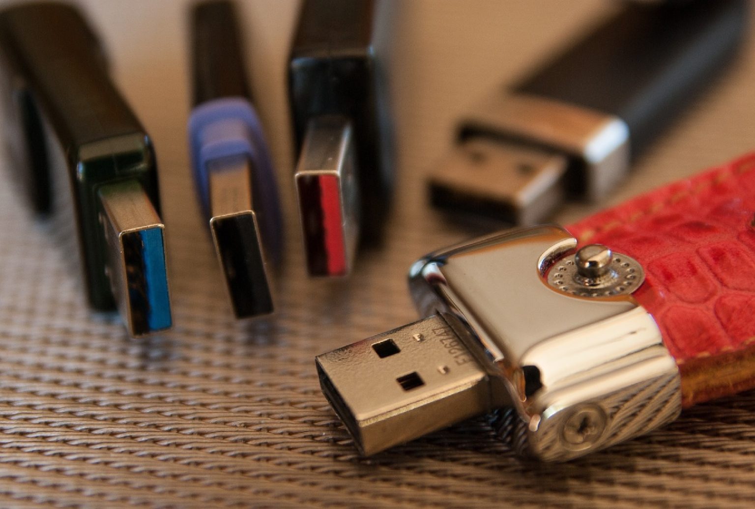 USB connector colors: meaning, speeds, and charging
