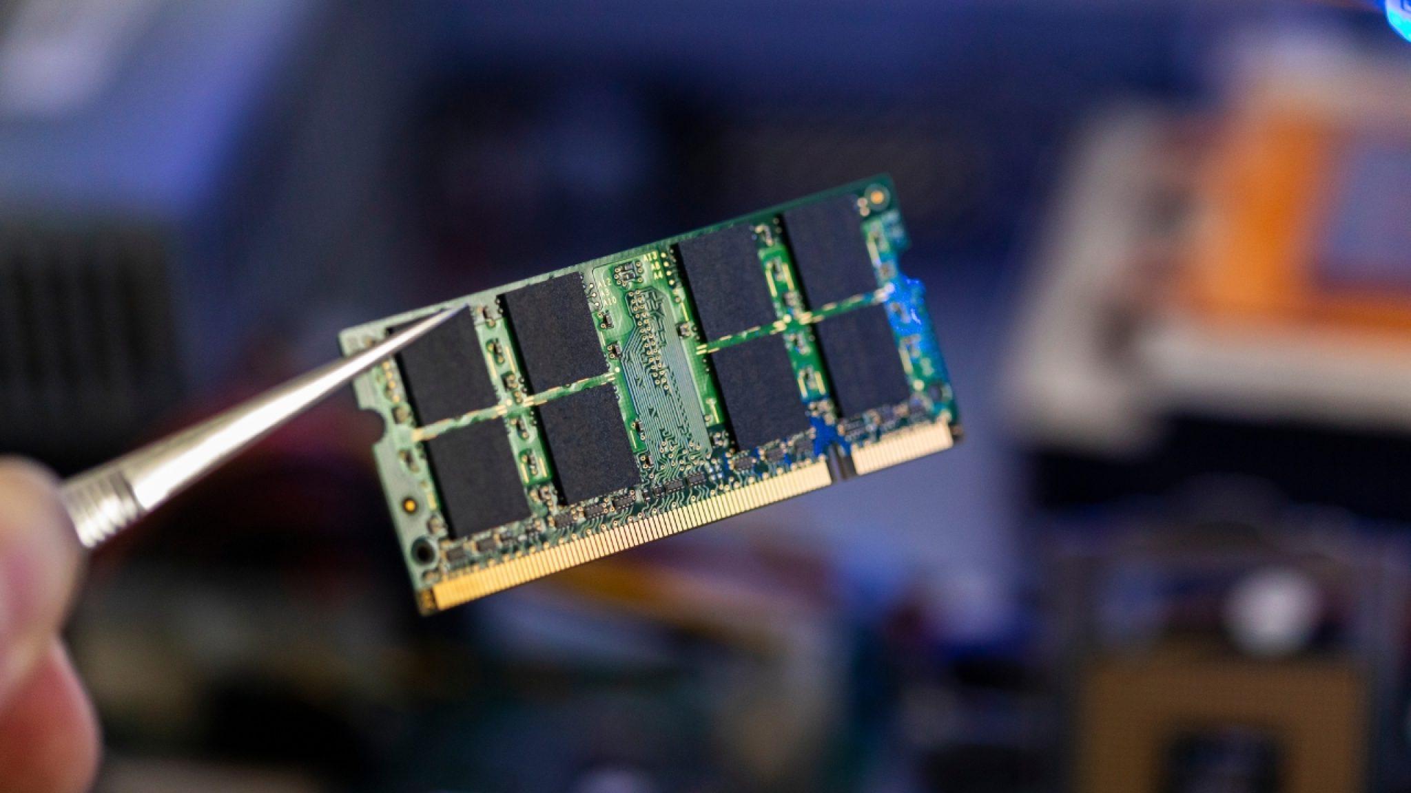 FRAM noma inkumbulo ye-FeRAM: konke odinga ukukwazi