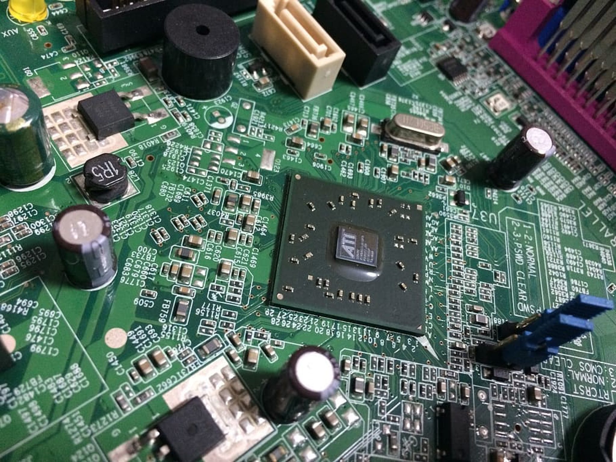 Qu'est-ce qu'un chipset ? À quoi sert-il