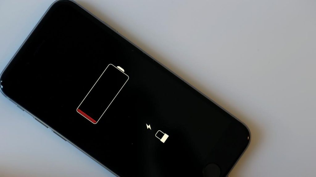 How to know if my iPhone is charging when it's off