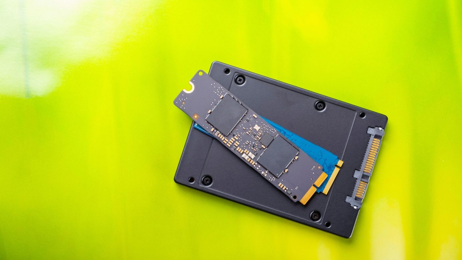 SSD: Form faktori, vrste kontrolera, razina i više