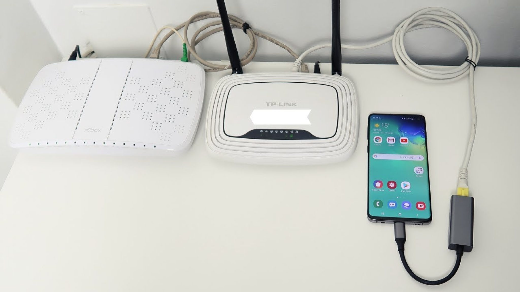 How to connect a mobile phone or tablet with an Ethernet cable ...