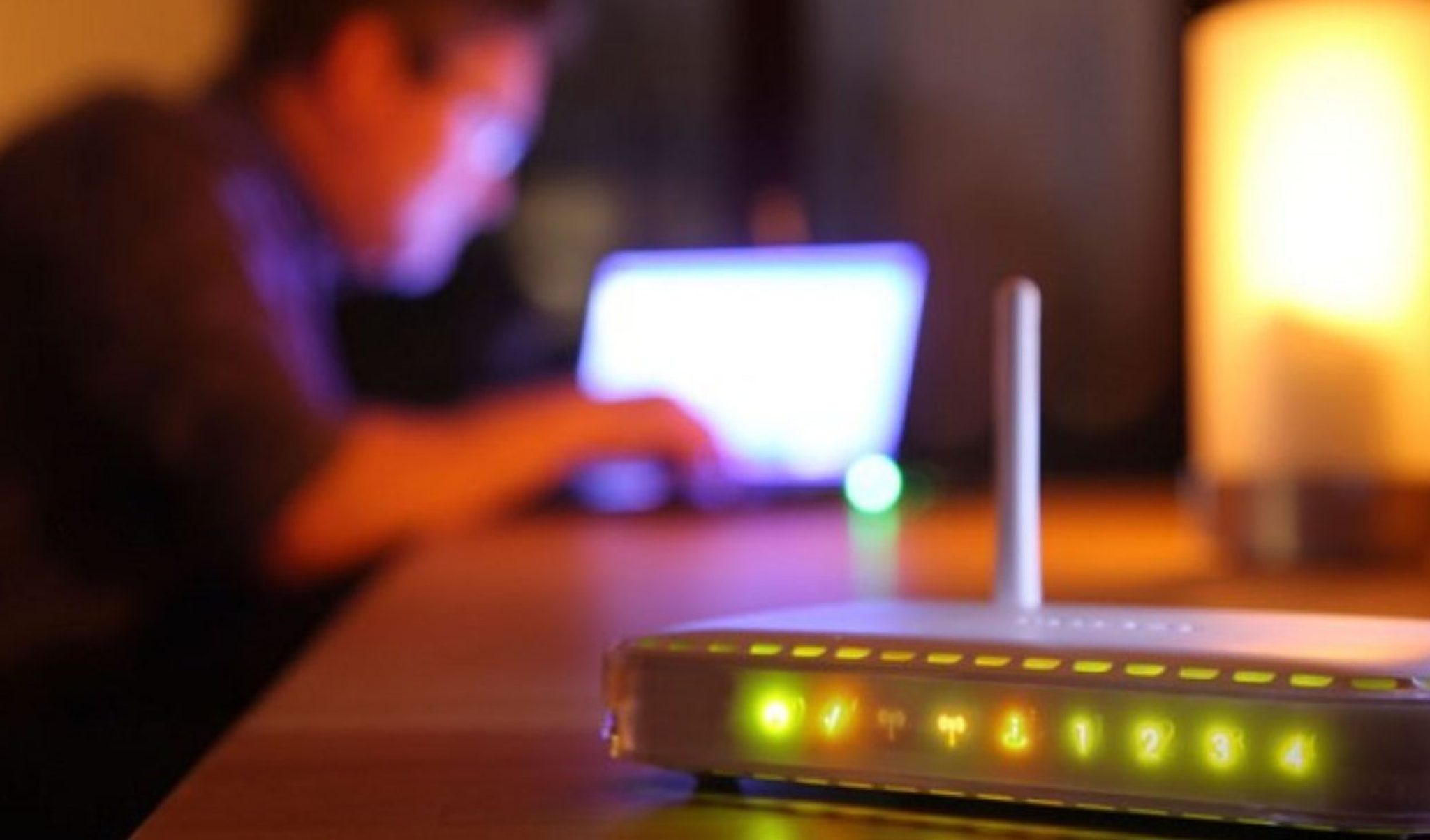Why is the router light blinking? - Hardware Guide