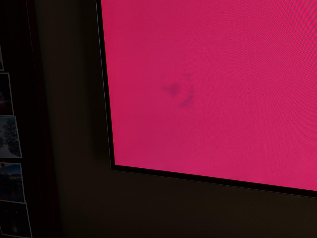 OLED: Advantages and Disadvantages - Hardware Guide