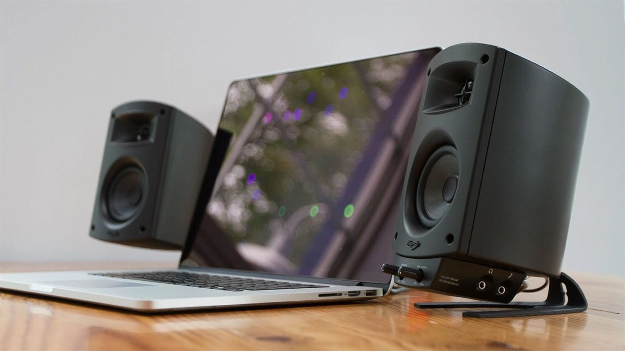 Los mejores altavoces para PC de 2026 y guía sobre cómo elegir - Guía ...
