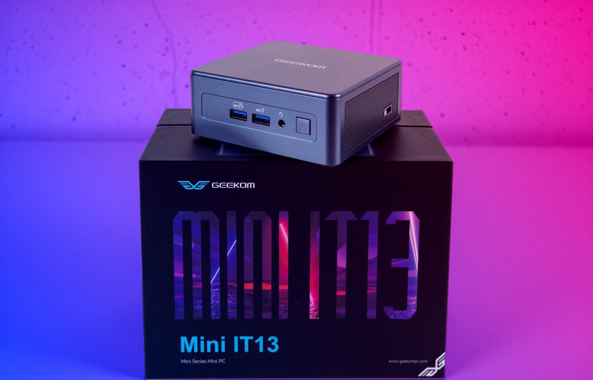 Obtenha o GEEKOM Mini IT13 pelo melhor preço na Amazon com nosso código ...