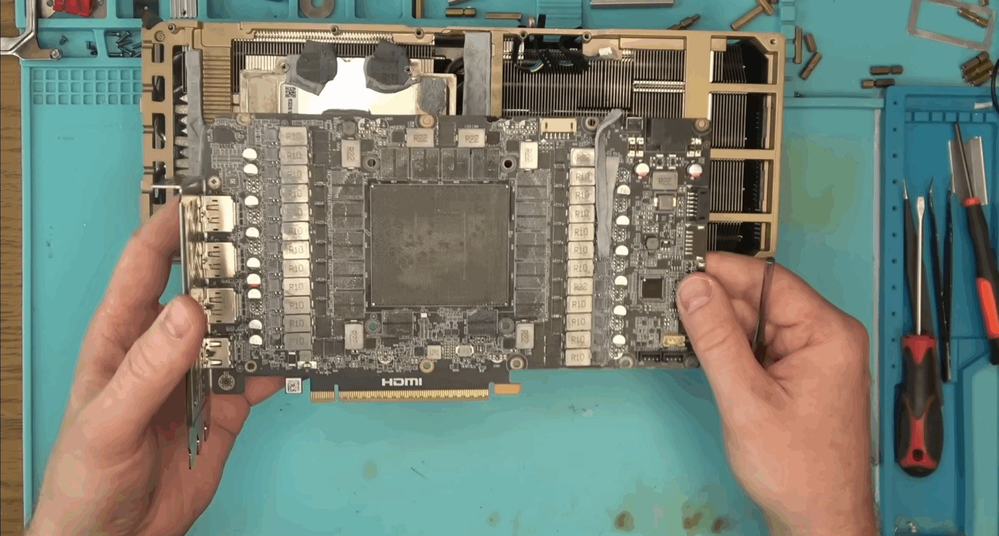 Rtx 5090 без відеокарти або відеопамяті реальні випадки та як